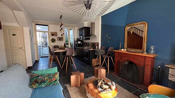 Maison 3 pièces à louer à Centre Ville, La Rochelle