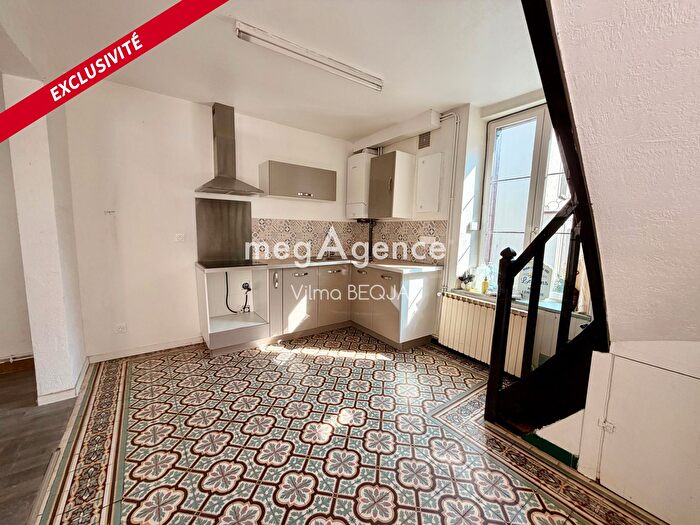 Maison à vendre - Pont-sur-Yonne - 4 pièces - 3 chambres