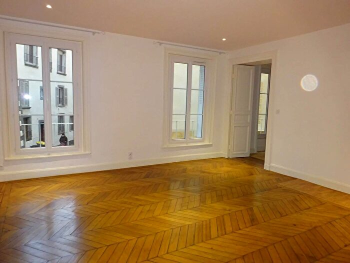 Appartement à louer - Ballainvilliers, Clermont-Ferrand - 4 pièces - 2 chambres