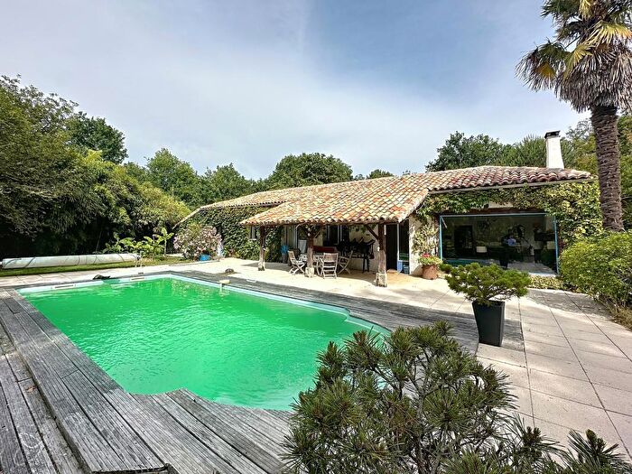 Maison à vendre - Le Temple - 5 pièces - 3 chambres