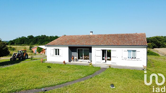 Maison à vendre - La Rochefoucauld - 4 pièces - 3 chambres