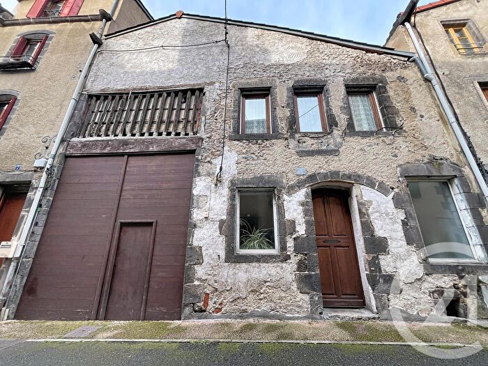 Maison à vendre - Riom, Centre-ville - 4 pièces - 2 chambres