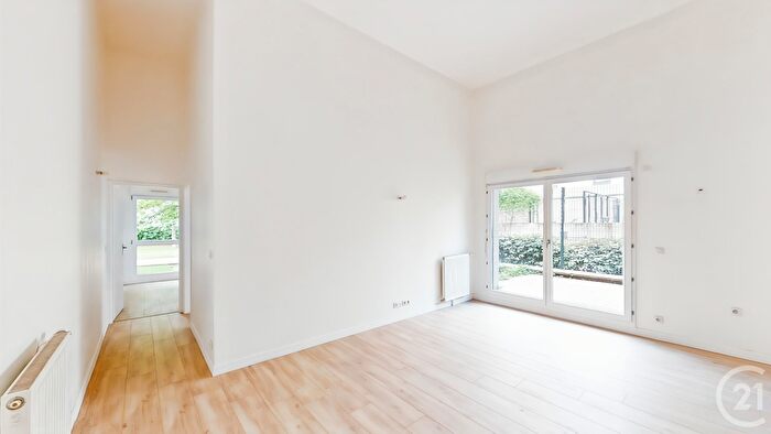 Appartement 4 pièces à vendre à Aubervilliers, Paul Bert