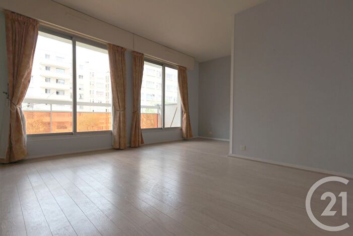 Appartement à louer - Courbevoie, Hôtel de ville - 1 pièce