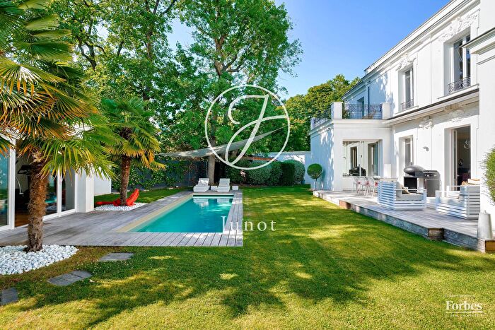 Maison 8 pièces à vendre à Le Vésinet, Princesse