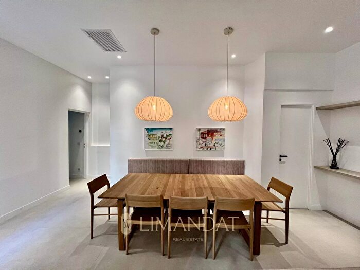 Maison à vendre - Cannes, Centre-ville - 5 pièces - 3 chambres