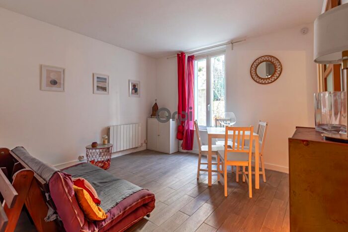 Appartement à vendre - Saint-Maurice, Gravelle, Hôpital - 2 pièces - 1 chambre