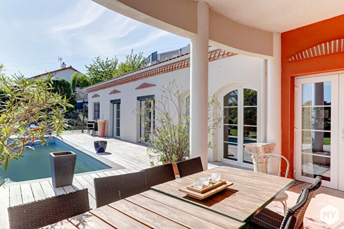 Maison à vendre - Clermont-Ferrand, Chanteranne, La Glacière - 6 pièces - 4 chambres