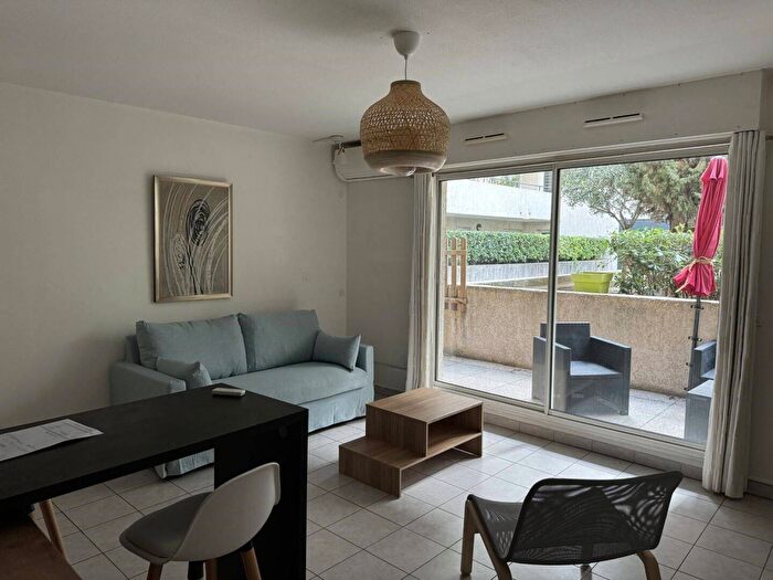 Appartement à louer - Le Camas, Marseille ème - 2 pièces - 1 chambre