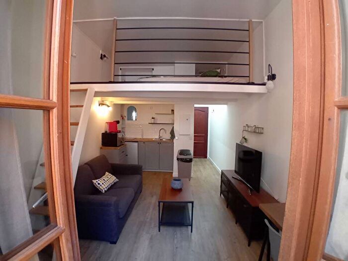 Brusquet-Retenaou-Devens, Vallauris - Appartement 1 pièce à louer