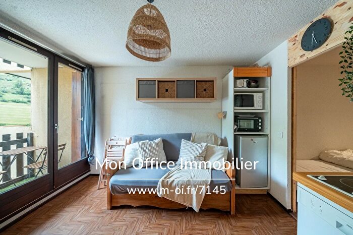 Vars - Appartement 2 pièces à vendre