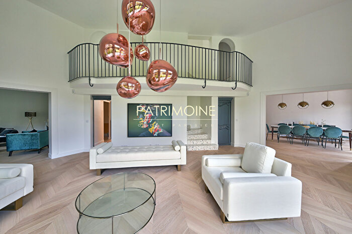 Maison à vendre - Saint-Germain-en-Laye, Centre-ville, Quartiers forestiers - 10 pièces - 6 chambres