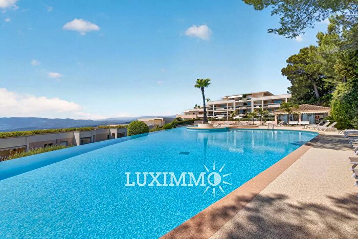 Appartement 3 pièces à Mougins, Le Haut, Bréguières, à vendre