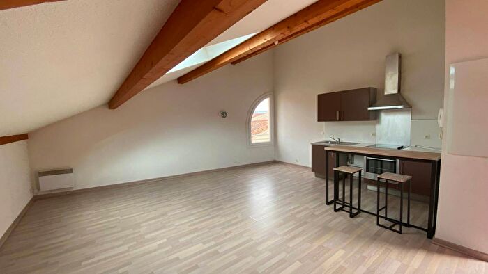 Appartement à louer - République, Mazamet - 2 pièces - 1 chambre