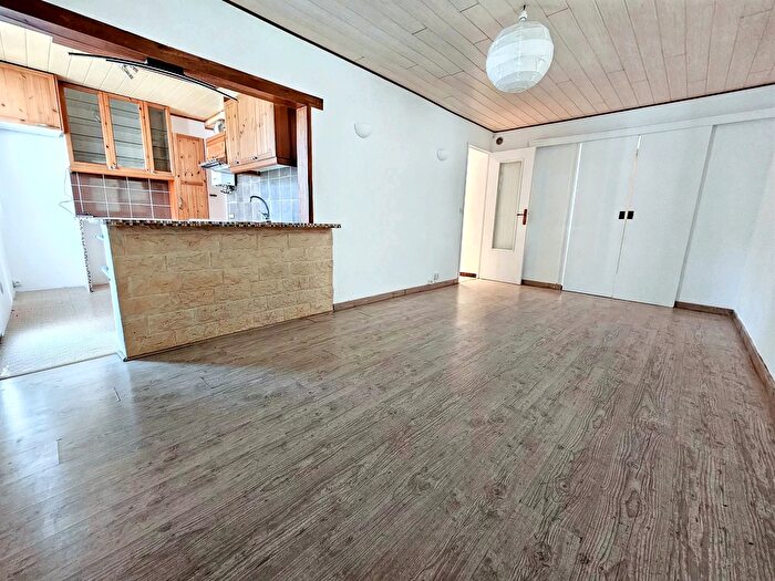 Appartement à vendre - Noisy-le-Grand, Est - 4 pièces - 3 chambres