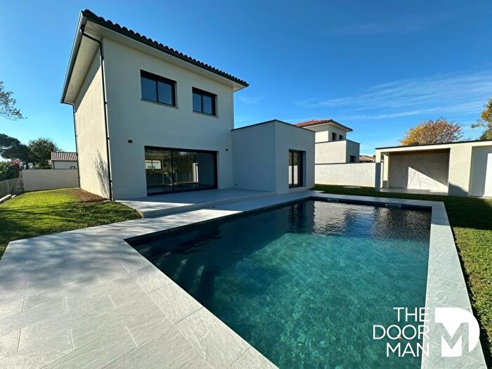 Maison à vendre - Saint-Hilaire - 5 pièces - 4 chambres