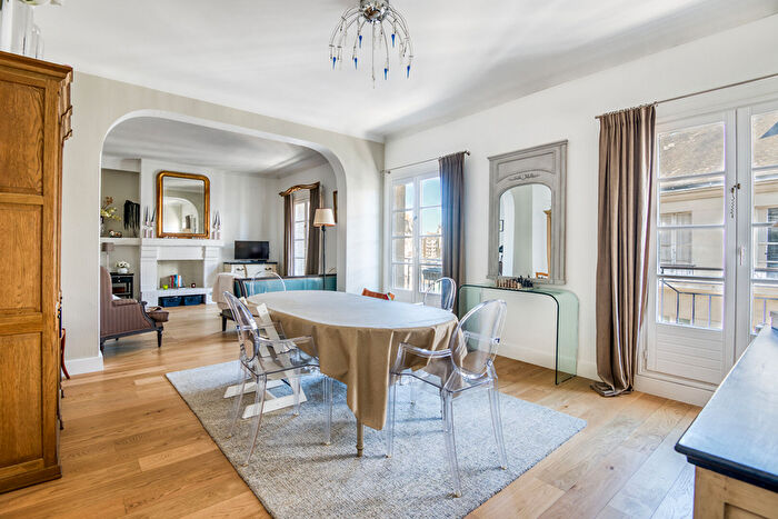 Appartement à louer - Nantes, Centre-ville - 5 pièces - 4 chambres