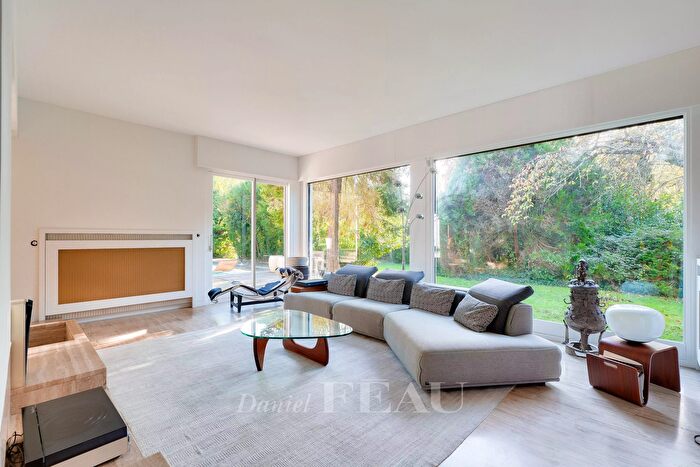 Maison à vendre - Morainvilliers - 12 pièces - 7 chambres