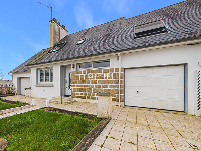 Maison à vendre - Dinéault - 6 pièces - 4 chambres