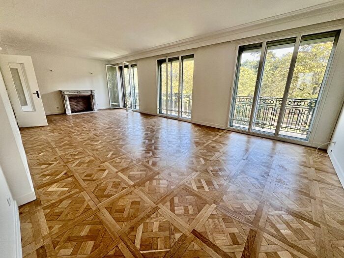 Neuilly-sur-Seine, Saint-James, Madrid : Appartement 5 pièces à louer