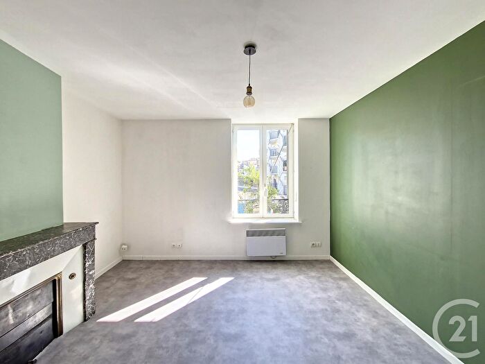 Appartement 1 pièce à louer à Nancy, Poincaré, Foch, Anatole France, Croix de Bourgogne