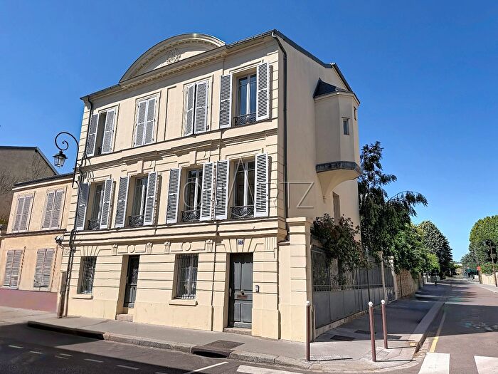 Maison 12 pièces à Versailles, Notre Dame, à vendre