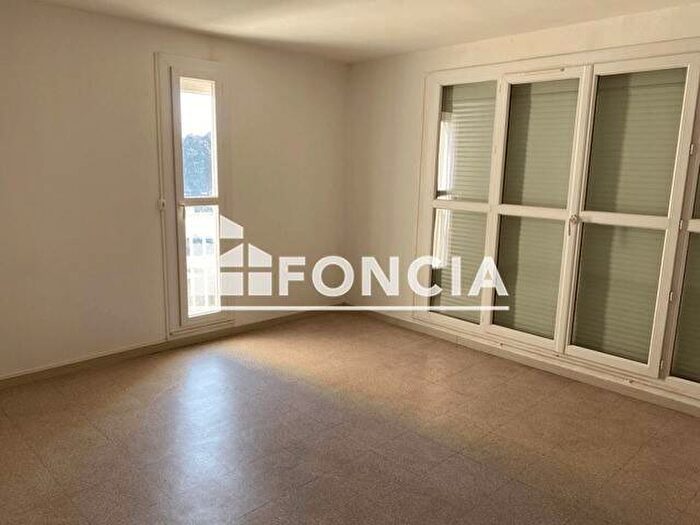 Appartement à louer - Croix des Oiseaux, Avignon - 2 pièces - 1 chambre