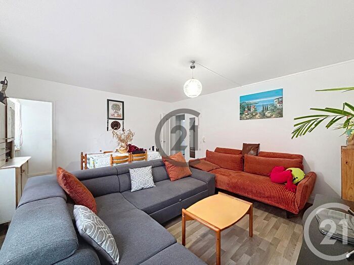 Appartement 5 pièces à Provins, Centre-ville, à vendre