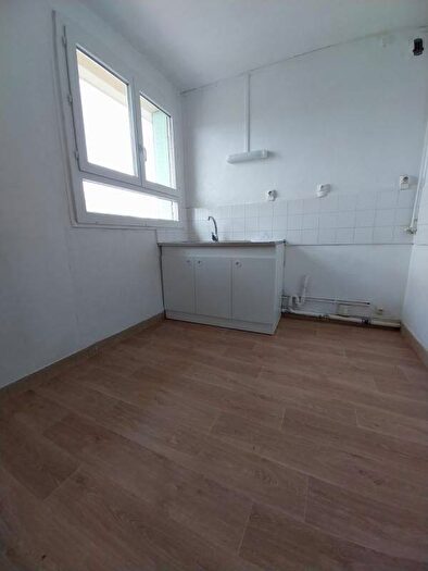 Ateliers SNCF, Chenôve : Appartement 4 pièces à louer