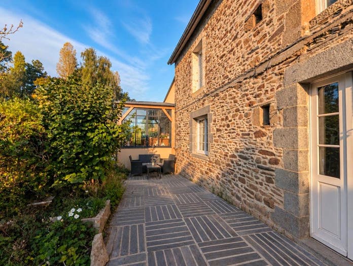 Maison 7 pièces à vendre à Saint-Guinoux