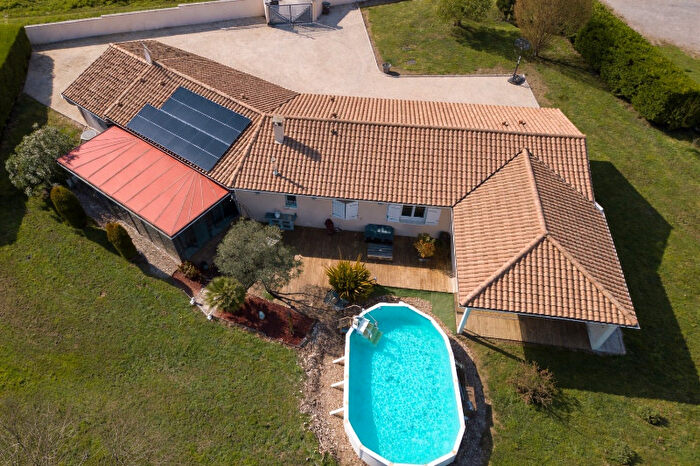 Maison à vendre - Saint-Pierre-dEyraud - 7 pièces - 4 chambres