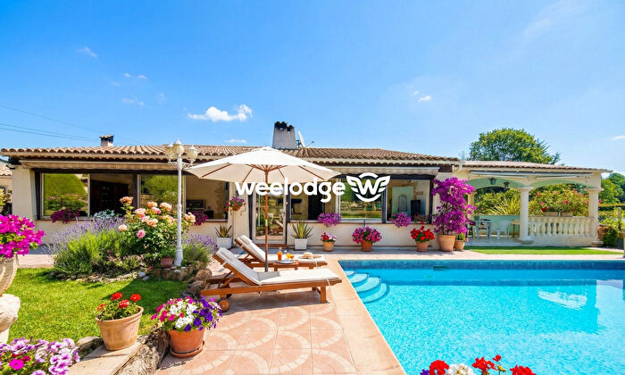 Maison à vendre - Mandelieu-la-Napoule - 9 pièces - 3 chambres