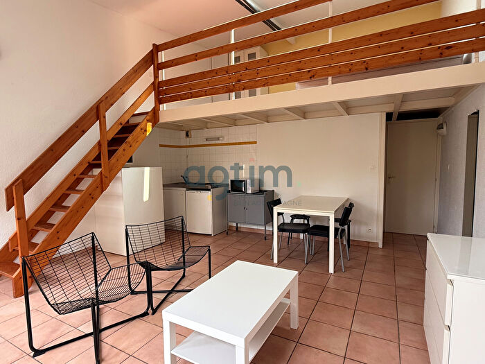 La Roche-sur-Yon, Le Bourg sous la Roche - Appartement 1 pièce à louer