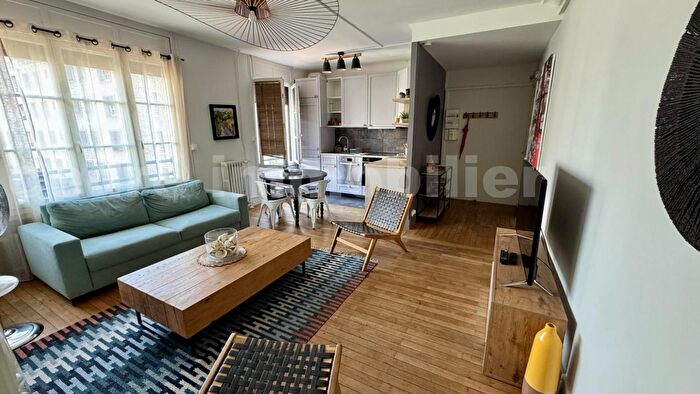 Appartement à louer - Orléans, Saint-Vincent, Pasteur - 3 pièces - 2 chambres