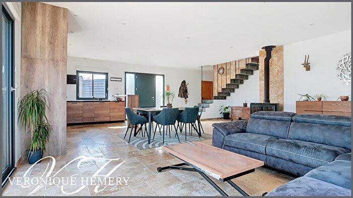 Maison à vendre - Château-Gontier - 5 pièces - 3 chambres