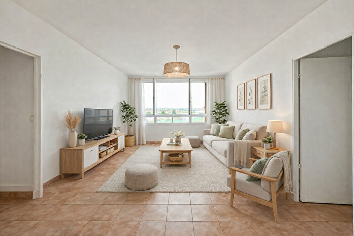 Appartement à vendre - Mantes-la-Jolie, Centre-ville - 4 pièces - 3 chambres