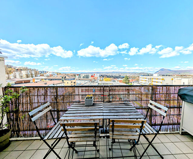 Appartement à vendre - Cran-Gevrier, Centre-ville, Le Vernay, Les Iles - 3 pièces - 2 chambres