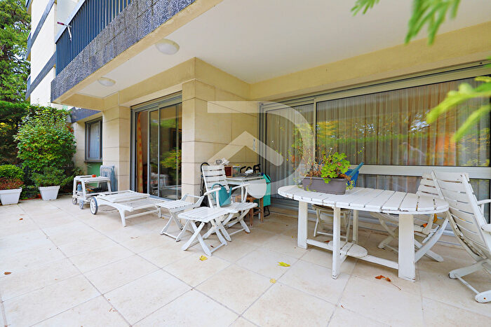 Appartement à vendre - Chatou, Sud - 5 pièces - 3 chambres