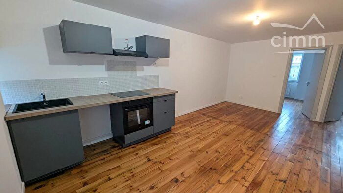 Appartement à louer - Lamure-sur-Azergues - 2 pièces - 1 chambre