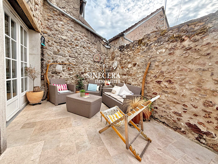 Maison 5 pièces à Perthes, à vendre