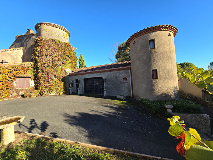 Maison à vendre - Aussac - 4 pièces - 2 chambres