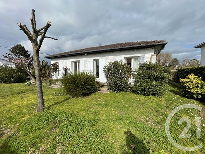 Maison à vendre - Coutras - 4 pièces - 2 chambres