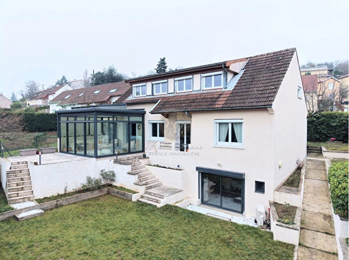 Maison à vendre - Irigny - 6 pièces - 4 chambres