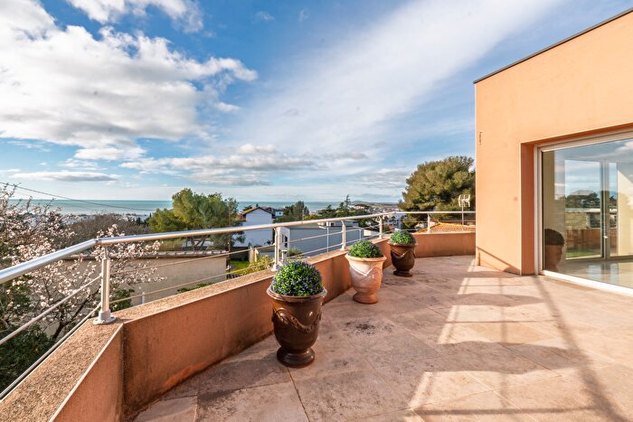 Maison à vendre - Sète, Saint-Clair - 5 pièces - 4 chambres