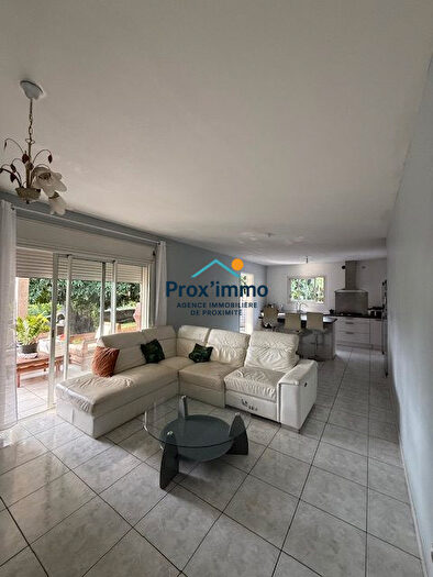 Maison à vendre - Saint-Pierre, Bois dOlive - 4 pièces - 3 chambres