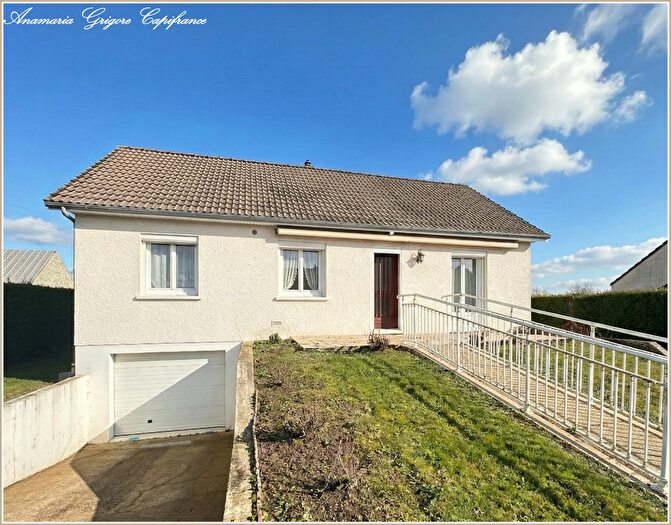 Courville-sur-Eure : Maison 3 pièces à vendre