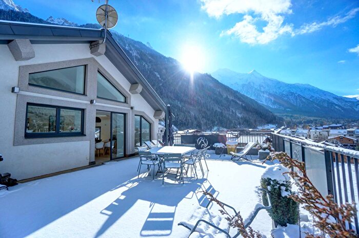 Appartement à vendre - Chamonix-Mont-Blanc, Centre-ville, Gare, Mouilles, Mollard, Lyret - 5 pièces - 4 chambres