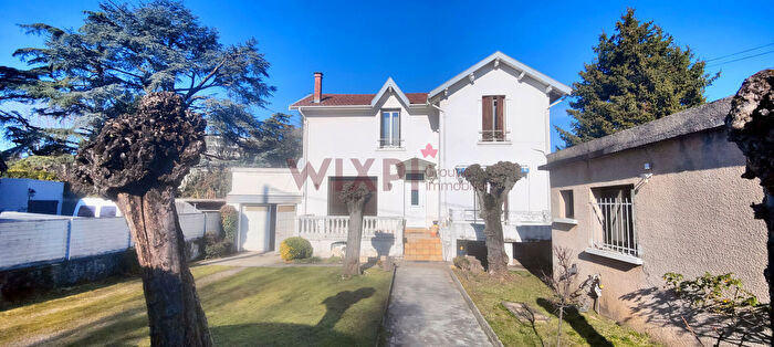 Maison à vendre - Romans-sur-Isère, Centre-ville - 5 pièces - 3 chambres