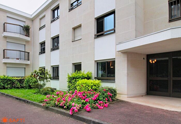 Appartement 5 pièces à vendre à Bourg-la-Reine, République