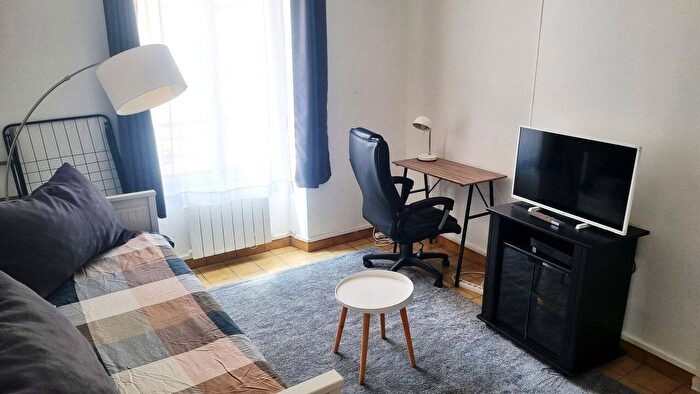 Sorano-Centre Ville, Vincennes : Appartement 2 pièces à louer